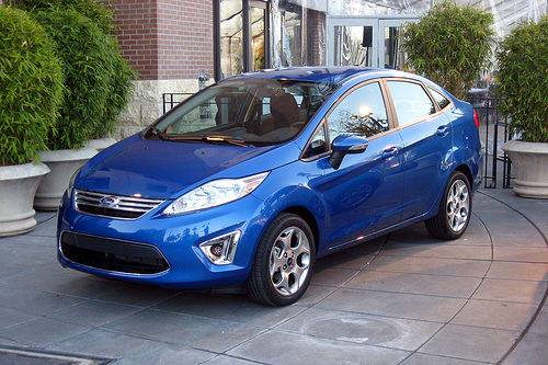 Cars.com Reviews the 2011 Ford Fiesta | Cars.com