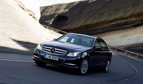 Mercedes-Benz Announces U.S. Driving School for Teens | Cars.com