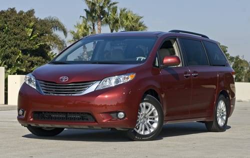 Recall Alert: 2011-2012 Toyota Sienna | Cars.com