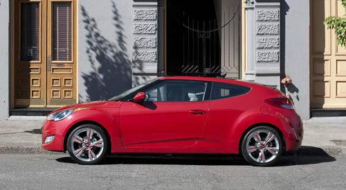 Cars.com Reviews the Hyundai Veloster | Cars.com