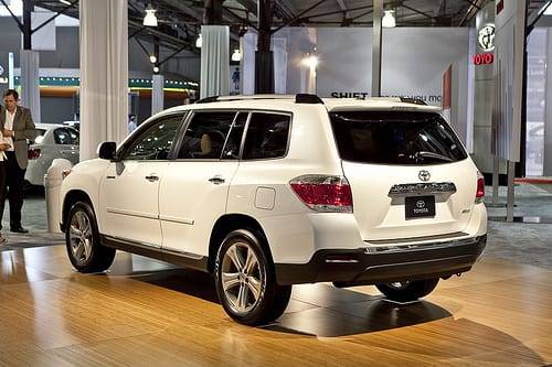 2011 Toyota Highlander: Up Close | Cars.com