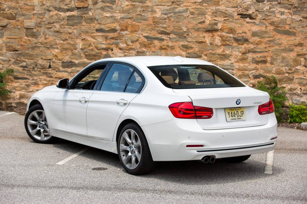2017 BMW 330 Review: Photo Gallery | Cars.com