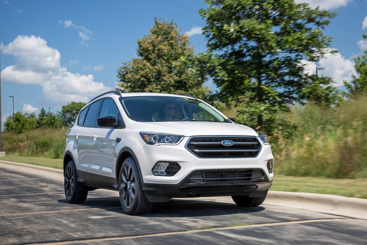 2017 Ford Escape Review: Photo Gallery | Cars.com