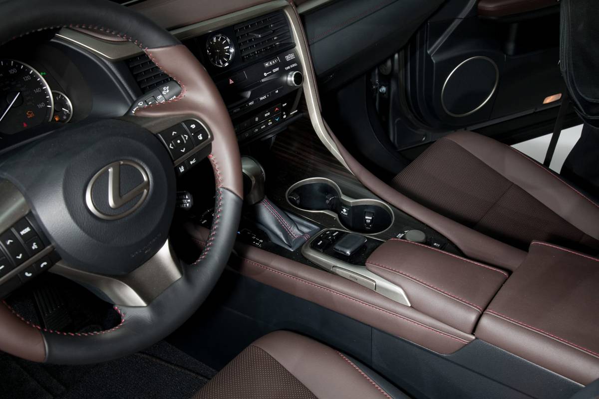 2018 Lexus RX 350L's Third Row Isn't for Adults | Cars.com