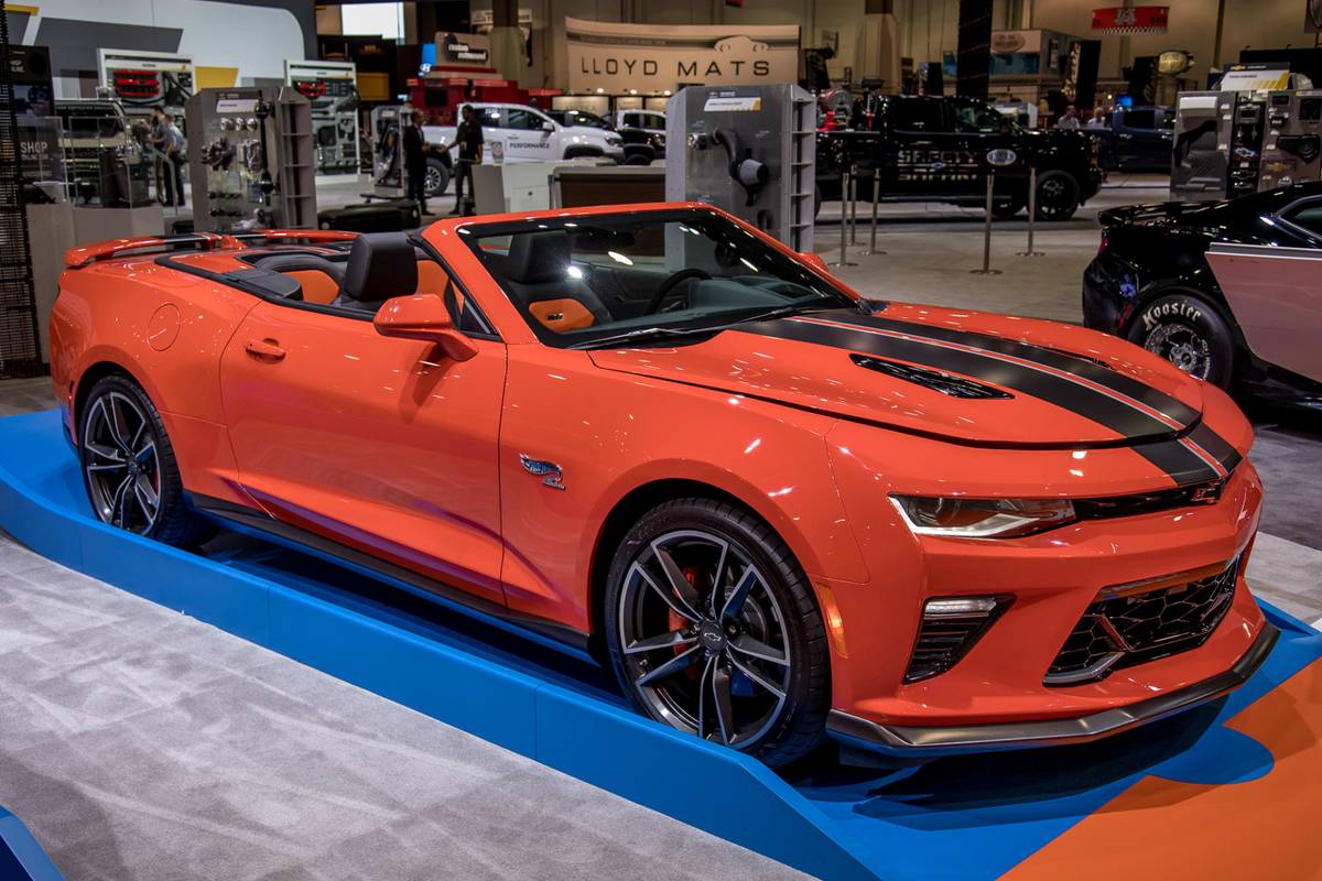 Chevrolet Camaros at SEMA: Orange Is the New Track | News | Cars.com
