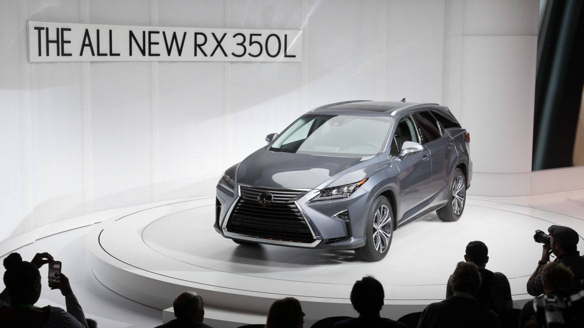 2018 Lexus RX 350L's Third Row Isn't for Adults | Cars.com