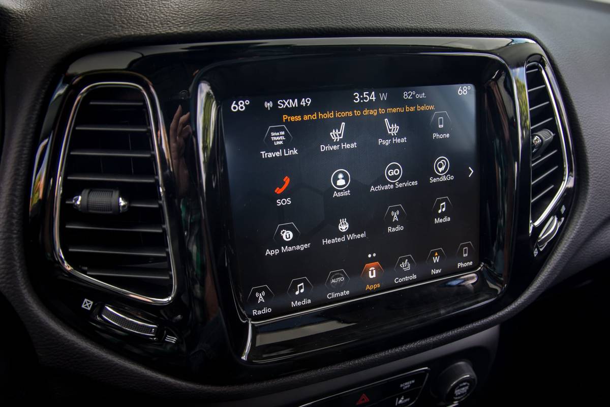 2017 Jeep Compass Review: Photo Gallery | Cars.com