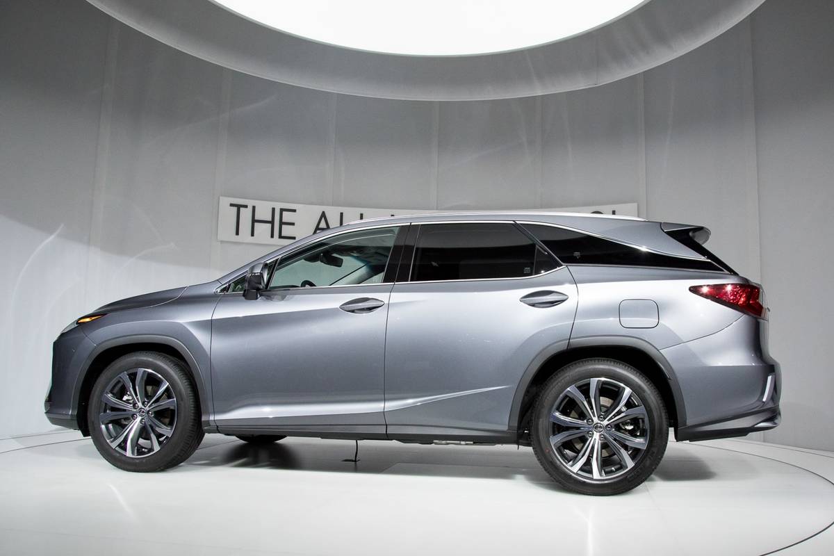 2018 Lexus RX 350L's Third Row Isn't for Adults | Cars.com