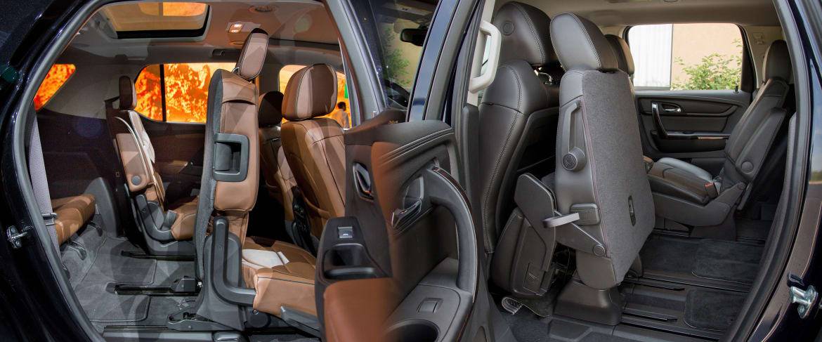 Comparing the Old Traverse to the New Traverse in Photos | Cars.com