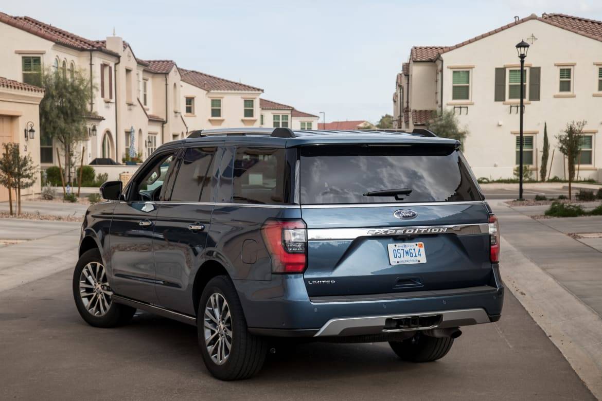 2018 Ford Expedition Limited Photo Gallery | Cars.com