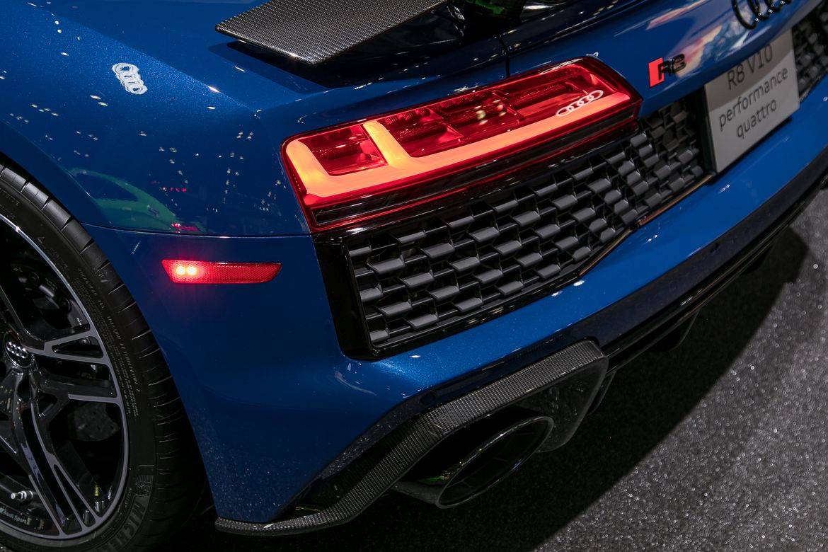 Audi Marks Decade of V-10 Decadence With 2020 R8, Decennium Edition ...