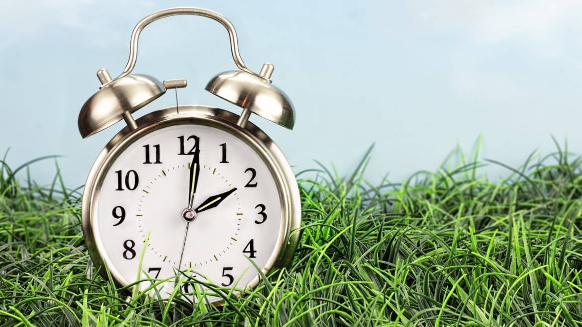 Spring Forward on Clocks and Recalls | Cars.com