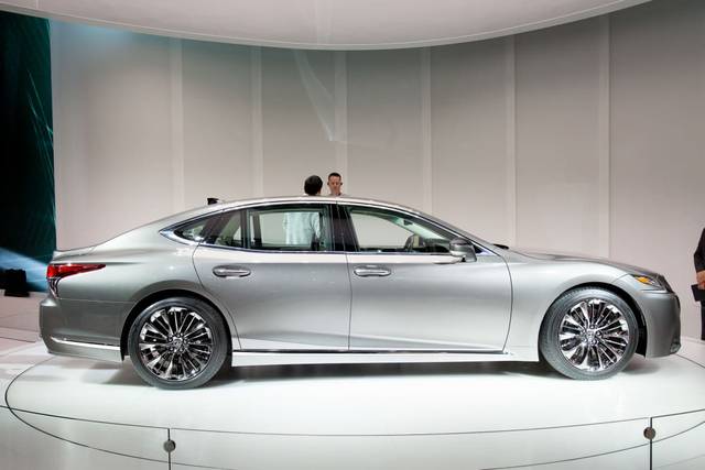 2018 Lexus LS 500 Review: First Impressions and Photo Gallery | News ...
