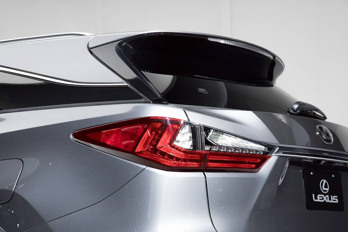 2018 Lexus RX 350L's Third Row Isn't for Adults | Cars.com