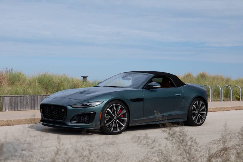 2024 Jaguar F-TYPE Specs, Price, MPG & Reviews | Cars.com