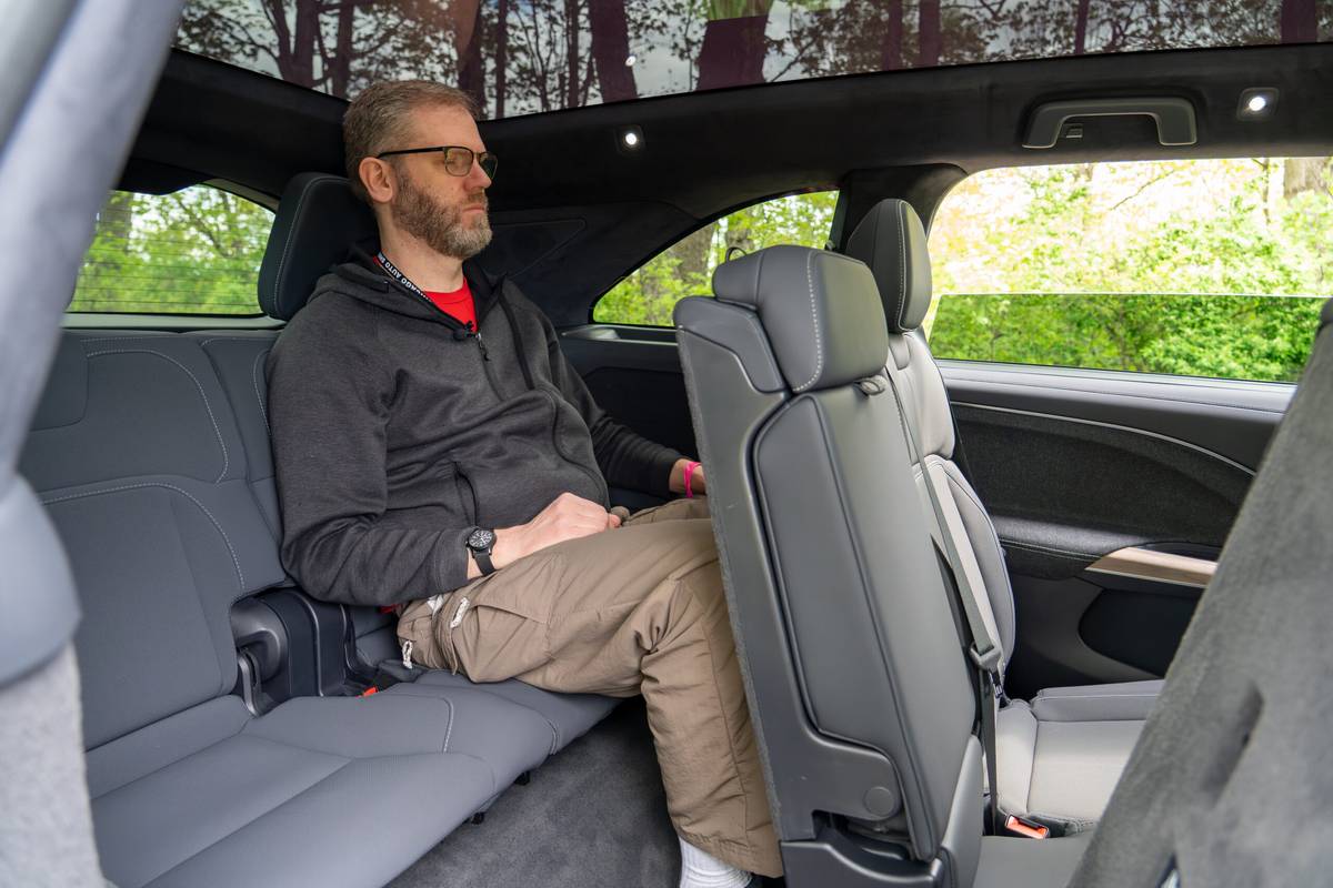 2026 Lucid Gravity: Is the $2,900 Third-Row Seat Worth It? | Cars.com