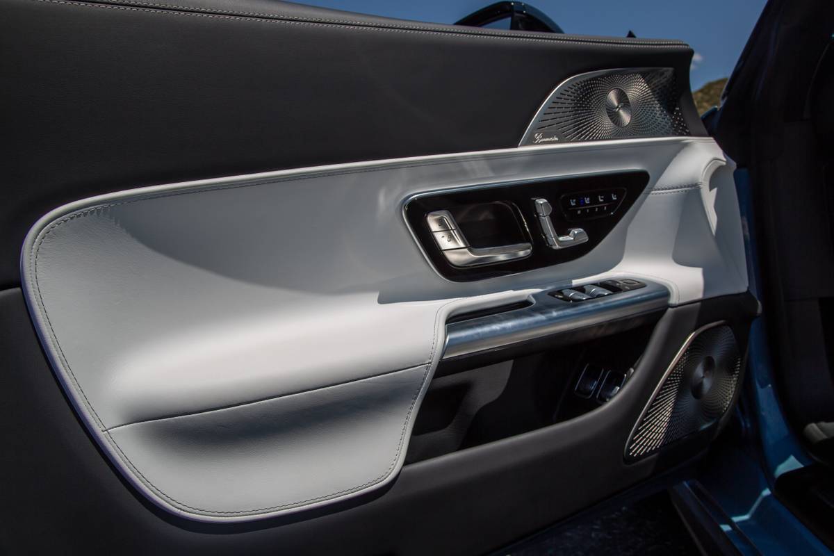 The 2026 Mercedes-AMG SL63 S E Performance Is a Stunningly Powerful ...