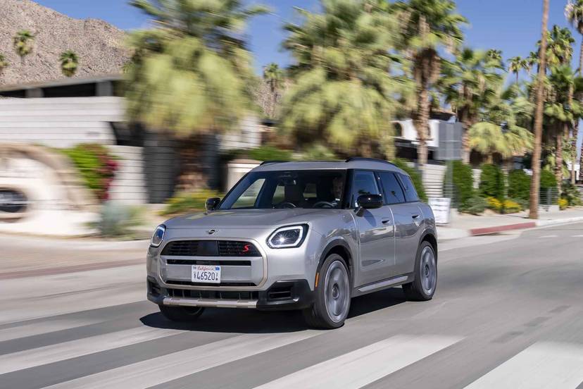 2025 MINI Countryman Specs, Price, MPG & Reviews | Cars.com
