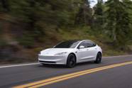 New Tesla Model 3 Standard Lowers Price Of Entry By 5 500 Cars